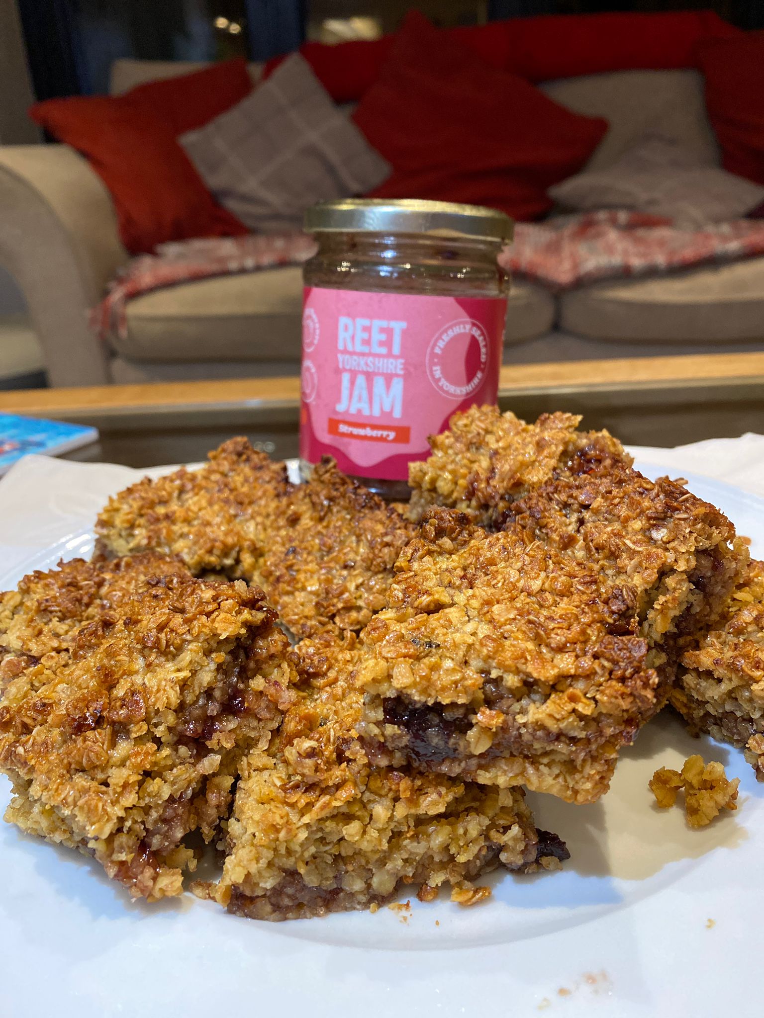 Reet Yorkshire Strawberry Jam Flapjacks – Reet Yorkshire Food